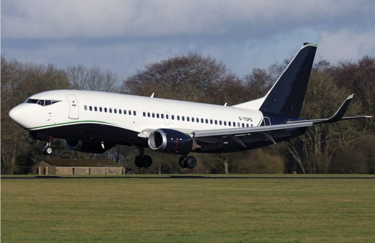 Boeing 737-300 VIP - Jet View